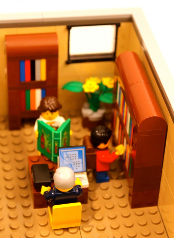 LEGO Ideas : 10.000 votes pour le projet Modular Library - HelloBricks