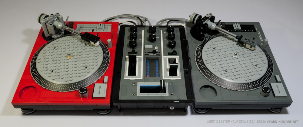 LEGO DJ mix - HelloBricks