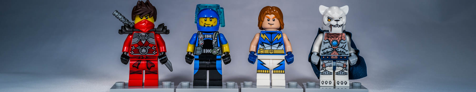 REVIEW LEGO Target Exclusive Minifigures Box 2015 - HelloBricks