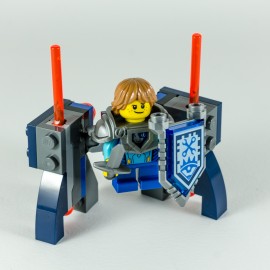 REVIEW : LEGO Nexo Knights 70333 Ultimate Robin - HelloBricks