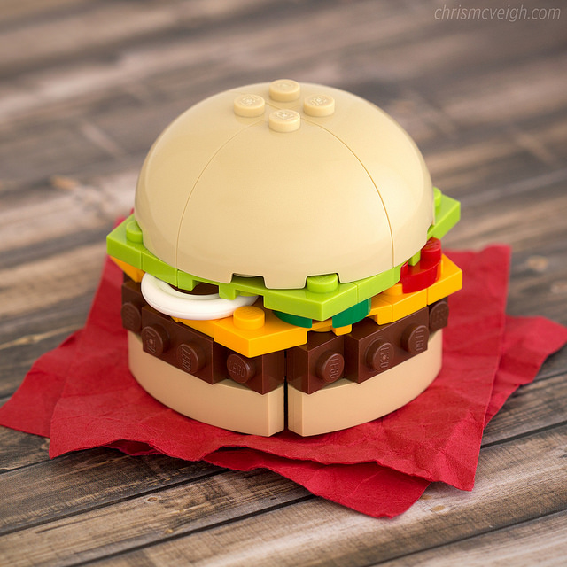LEGO Burger : bon appétit ! - HelloBricks