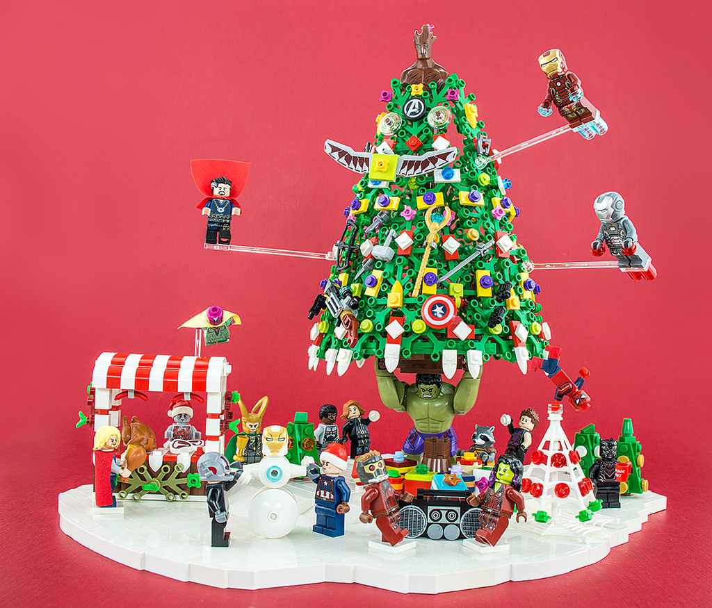 Joyeux super Noël MARVEL - HelloBricks