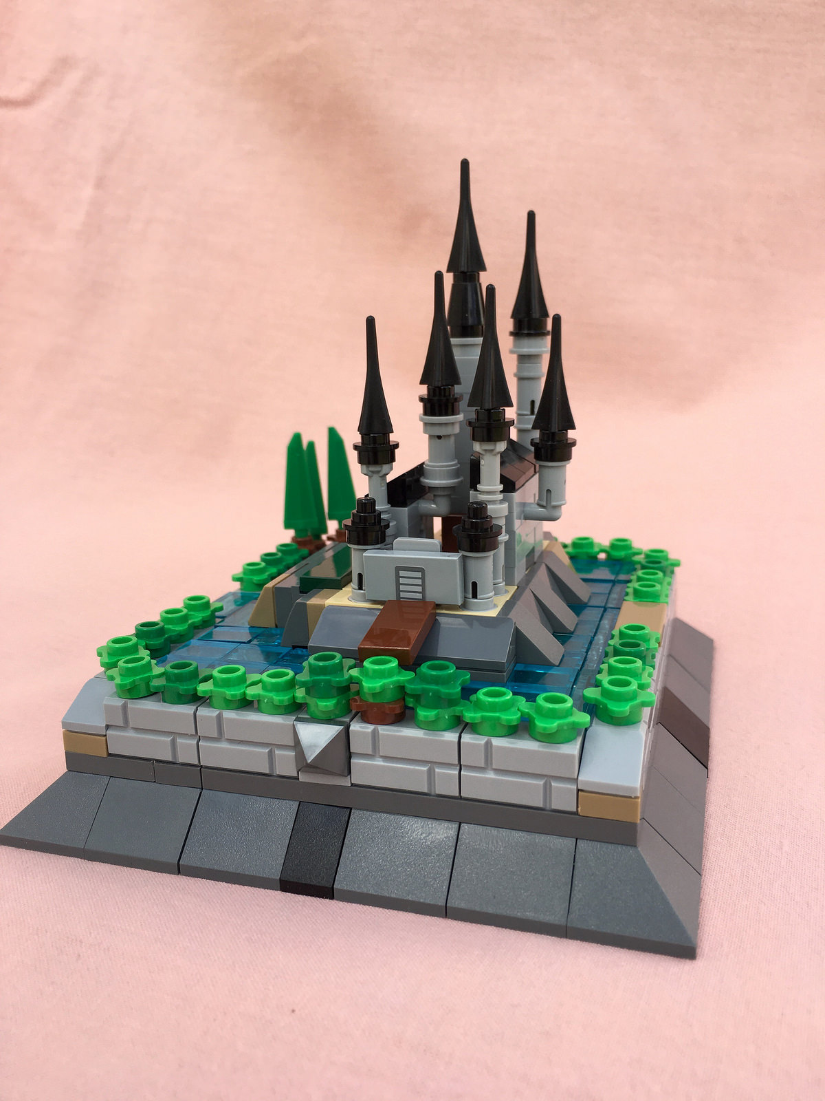 Micro castles - HelloBricks