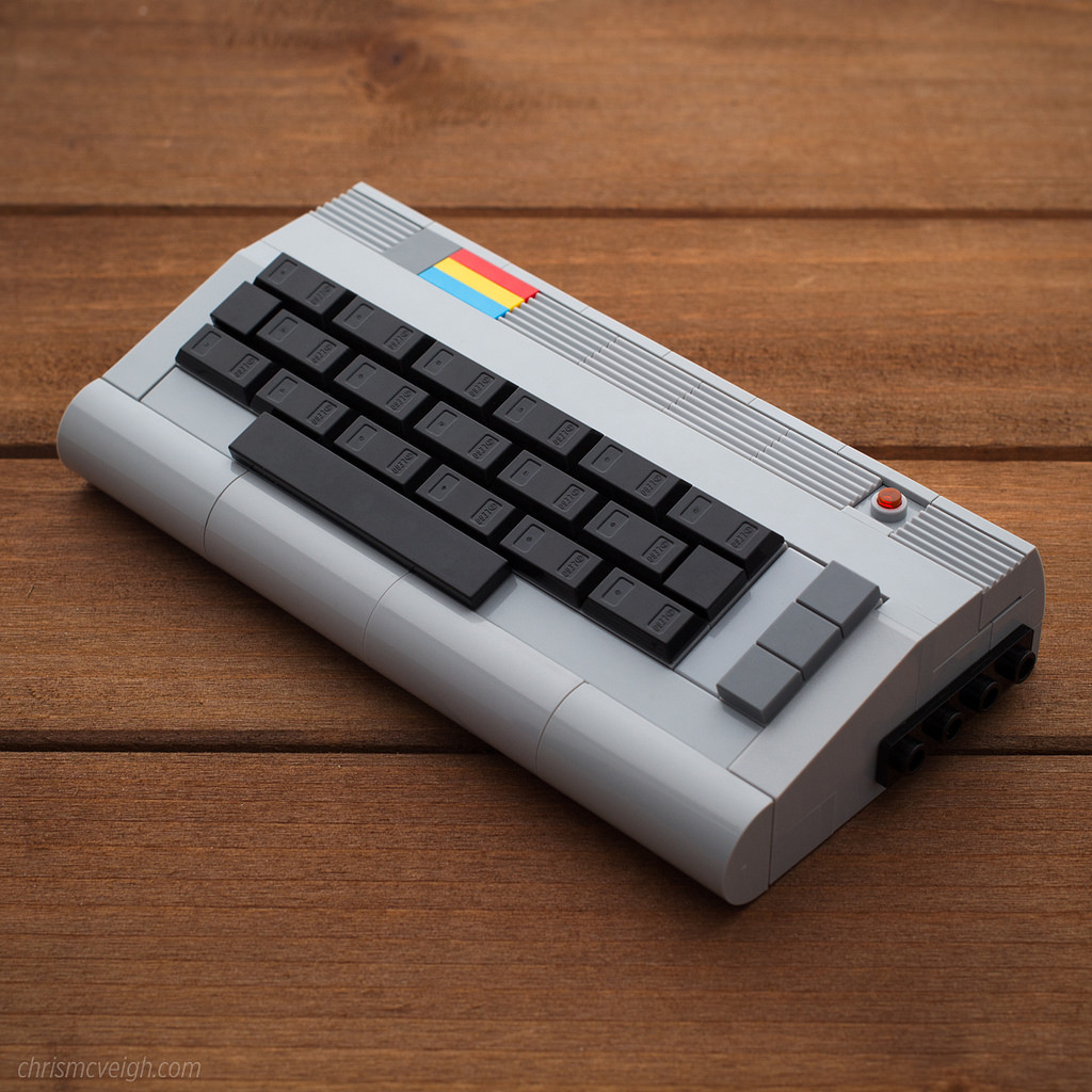 Instant nostalgie : Commodore 64 - HelloBricks
