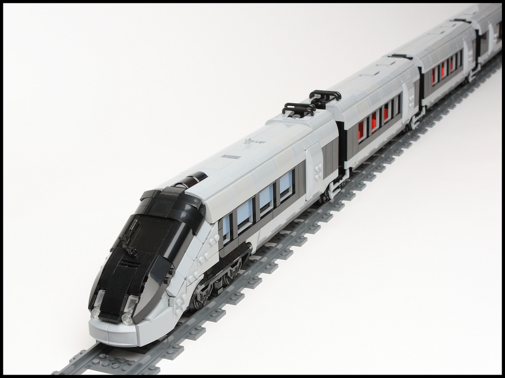 AGV : Automotrice à Grande Vitesse (Alstom) - HelloBricks