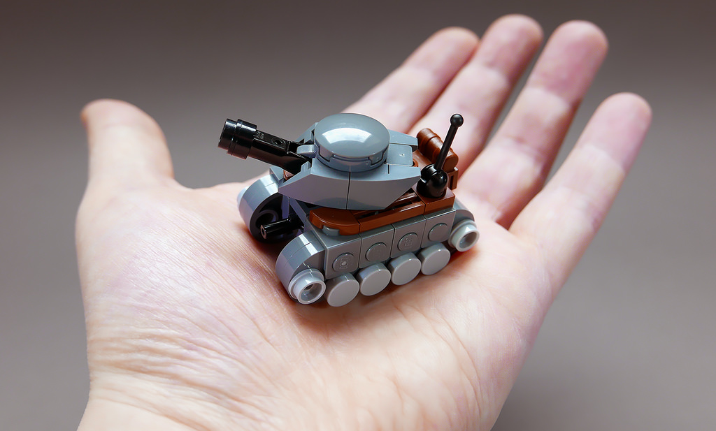 Mini tanks - HelloBricks