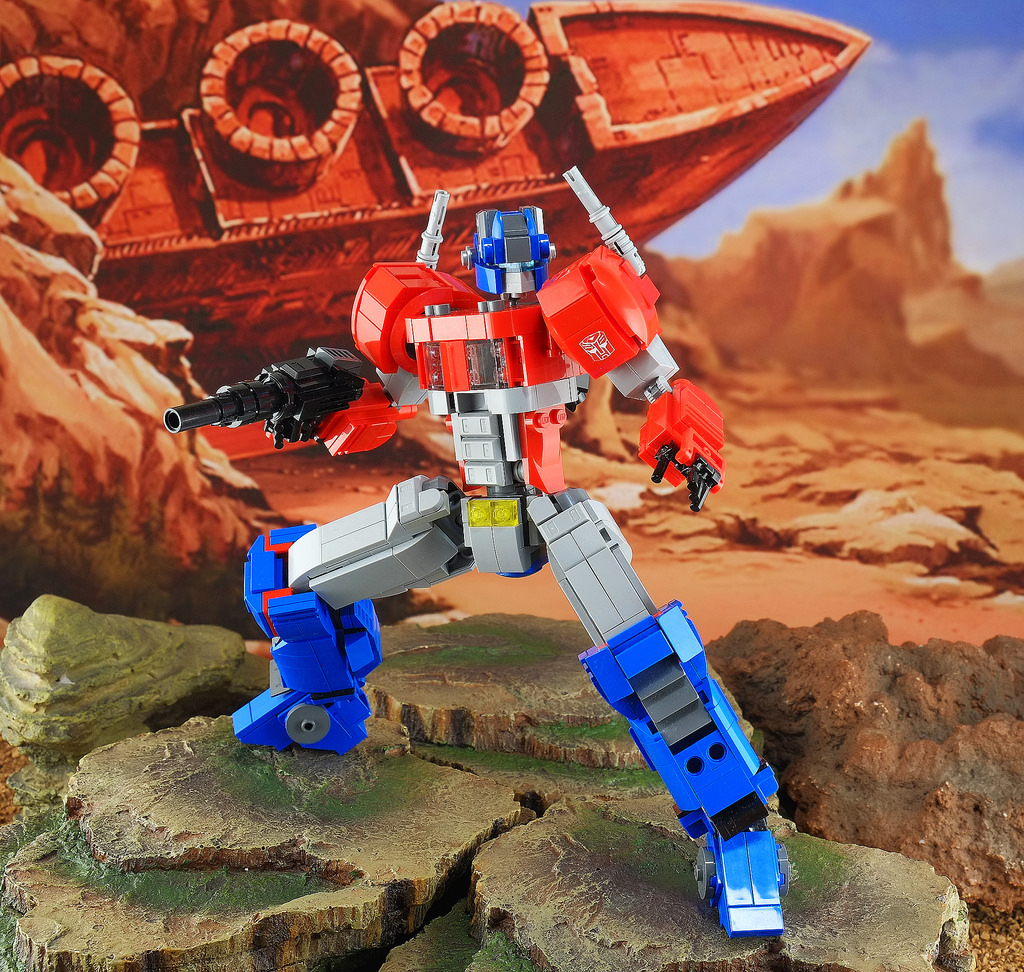 Optimus Prime - HelloBricks