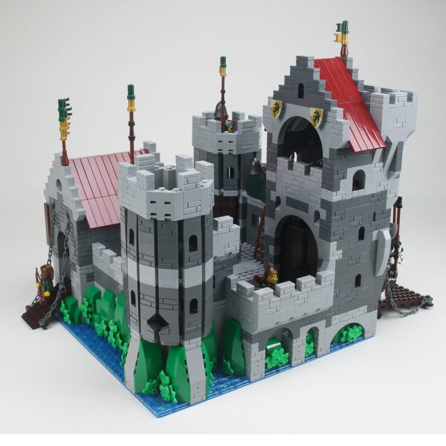 LEGO 6086 Black Knight's Castle revamp - HelloBricks