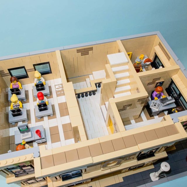 Ecole Modular - HelloBricks