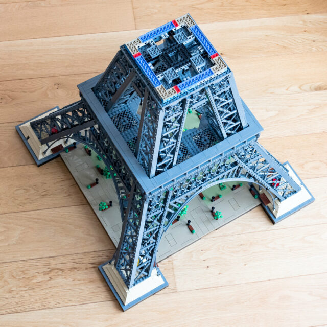 Review LEGO Icons 10307 Eiffel Tower - HelloBricks