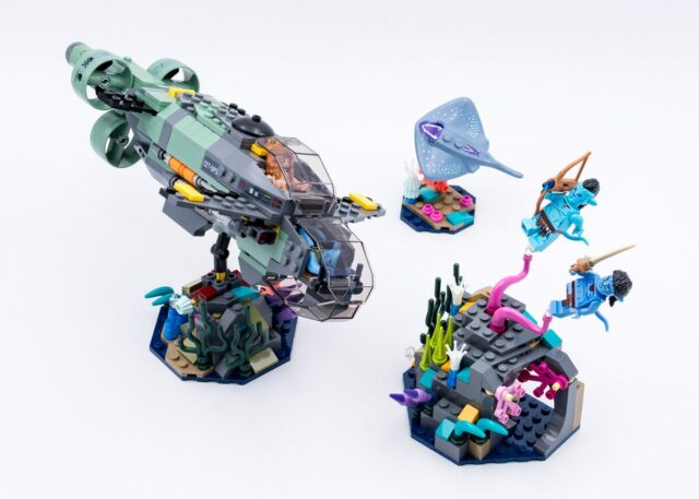 Review LEGO Avatar 75577 Mako Submarine - HelloBricks