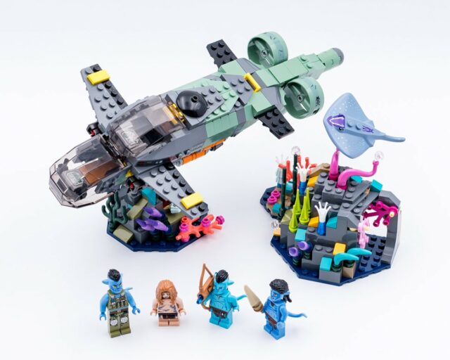 Review LEGO Avatar 75577 Mako Submarine - HelloBricks