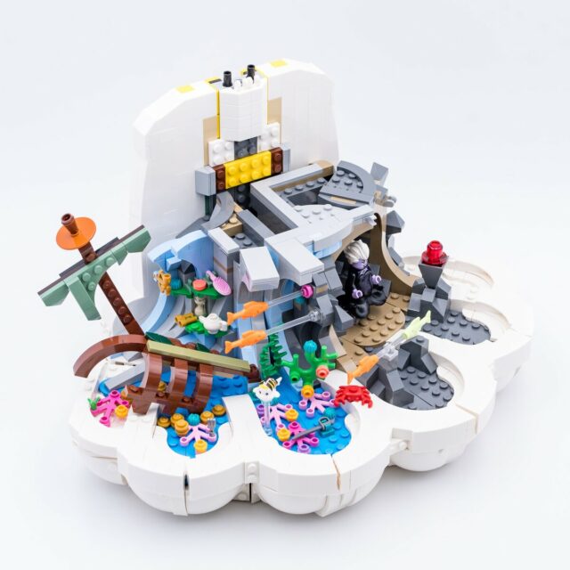 Review LEGO Disney 43225 Little Mermaid Royal Clamshell - HelloBricks