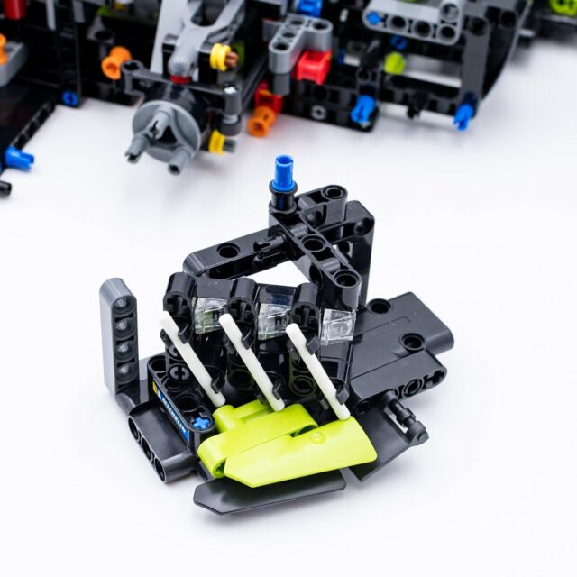 Review LEGO Technic 42156 Peugeot 9X8 24h Le Mans Hybrid Hypercar ...