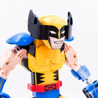 Review LEGO Marvel 76257 Wolverine & 76258 Captain America Construction Figures - HelloBricks