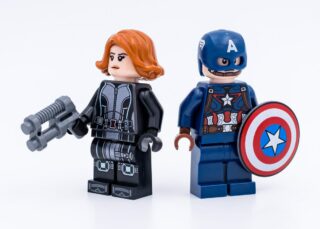 Review LEGO Marvel 76260 Black Widow & Captain America Motorcycles ...