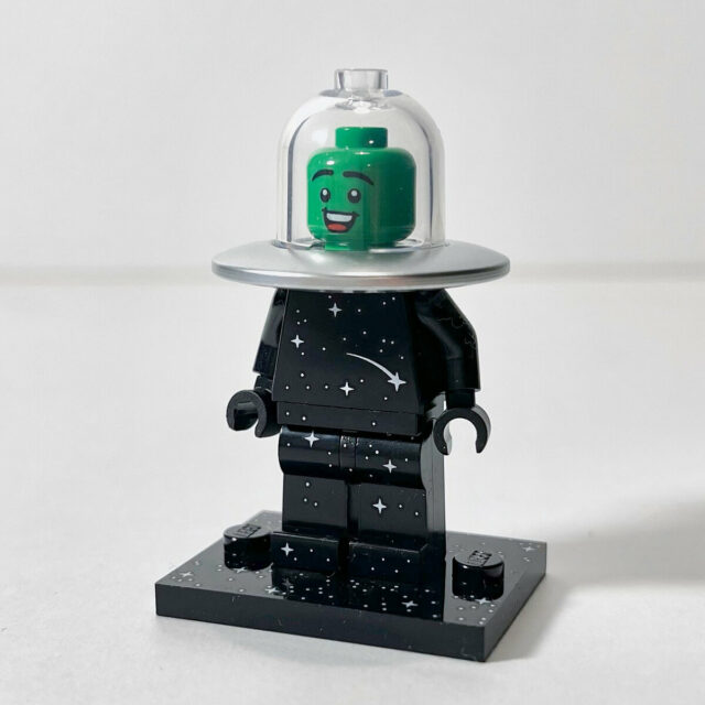 LEGO 71046 Collectible Minifigures Space Series 26 : gros plan sur les ...
