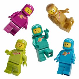 Vote LEGO Ideas pour choisir la couleur du prochain Classic Spaceman et ...